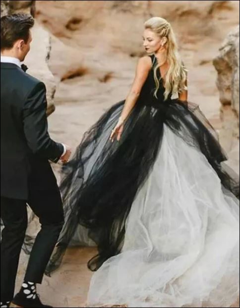 Halloween Wedding Inspiration ~ Yard Sale Weddings